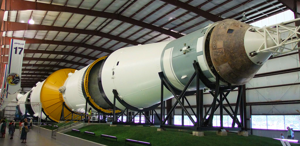 Signs and Symptoms of Ivory Tower Thinking – Twistymind